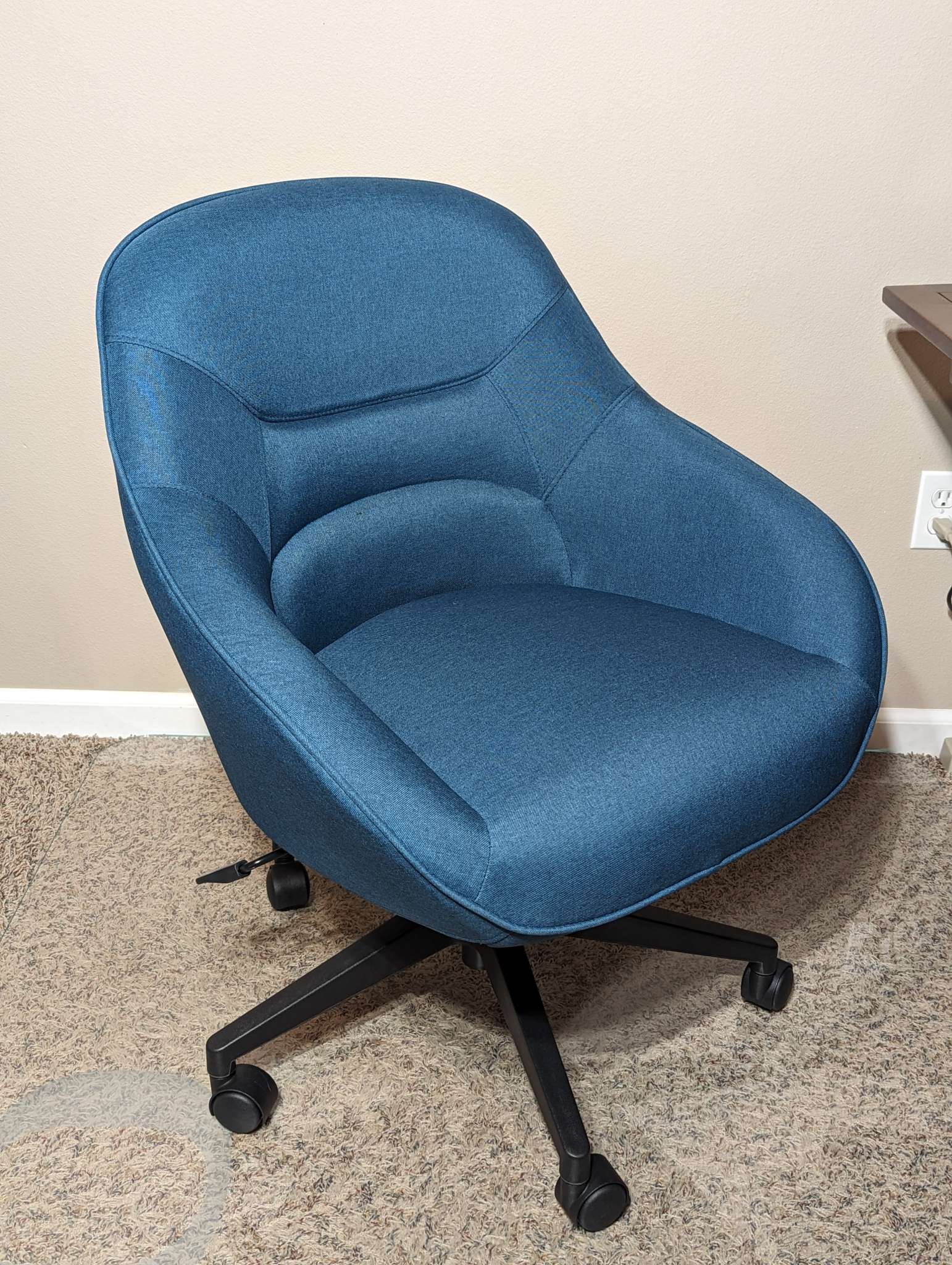 Vari Upholstered Desk Chair review - classy comfortable chair - The ...