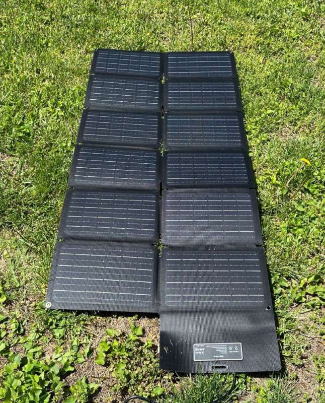 Yargo 100W portable solar panel review - The Gadgeteer