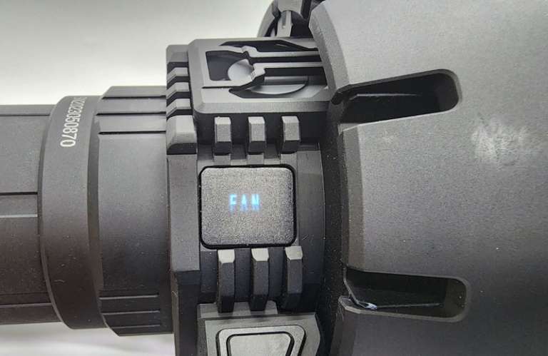 Imalent SR32 Polaris 120,000 lumen flashlight review - Polaris is the ...