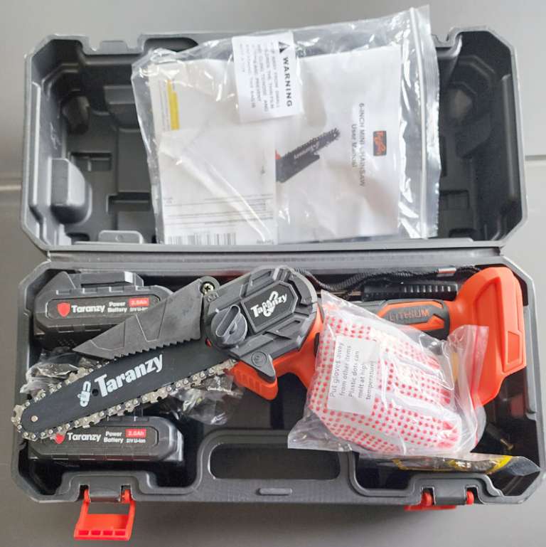 Taranzy Six-Inch Mini Chainsaw review - big cuts come in a small ...