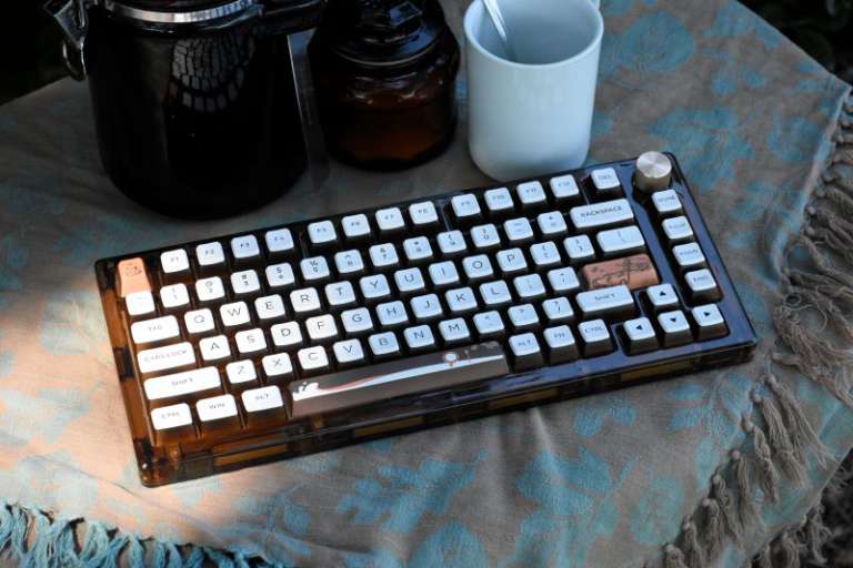 Womier G75 Coffee Themed Mechanical Keyboard review - The best part of ...