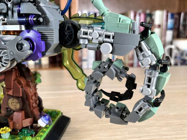 JMBricklayer Chameleon Building Block Set review – a bionic reptile ...
