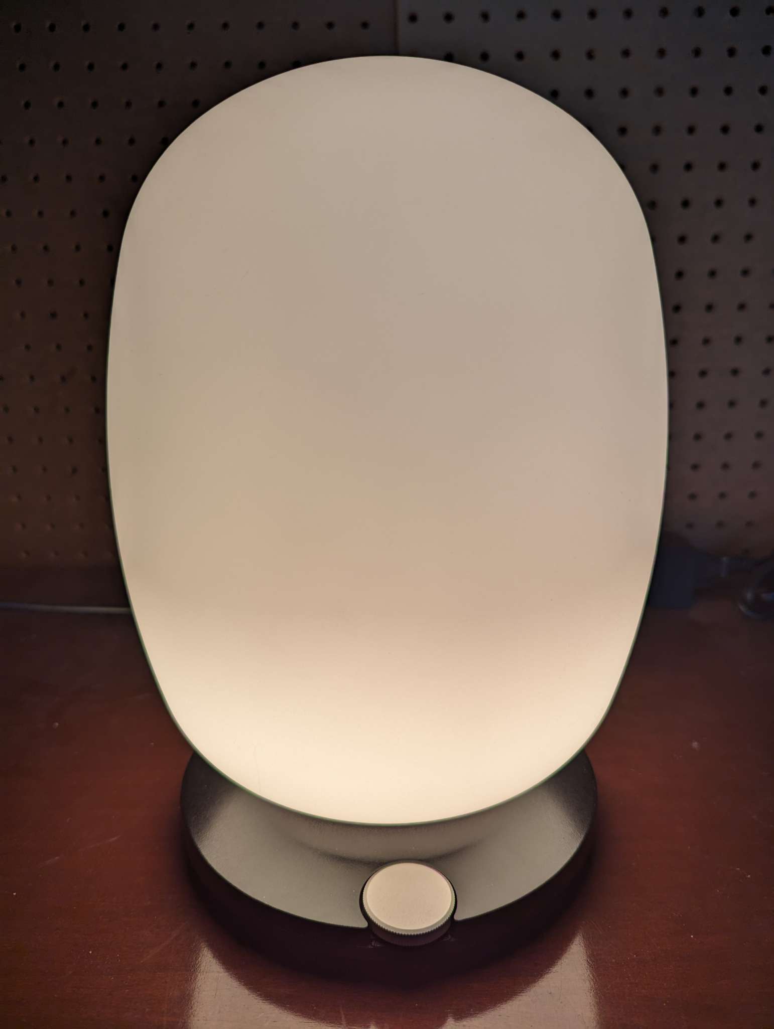 SkyView 2 lamp review - a nice natural light with a confusing app - The ...