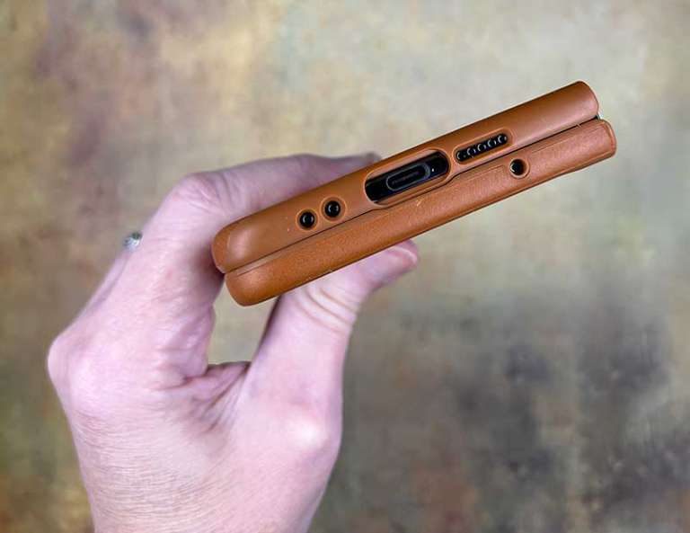 Bellroy Google Pixel Fold leather case review - The Gadgeteer