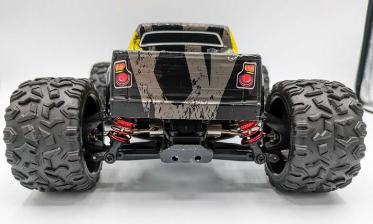DEERC Brushless RC Car review - smaller than expected but lots of fun ...