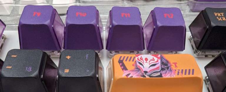 The Kapco GMK67 mechanical keyboard, Kyoto keycaps, and Kitsune 2.0 ...
