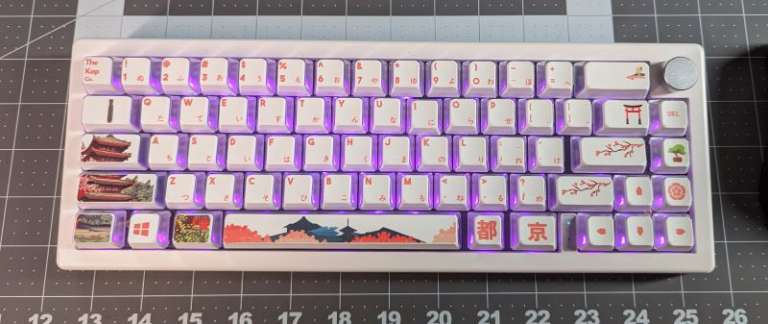 The Kapco GMK67 mechanical keyboard, Kyoto keycaps, and Kitsune 2.0 ...