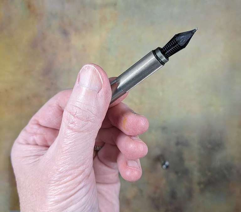 Wingback Fountain Pen review - Sophisticated minimalism - The Gadgeteer
