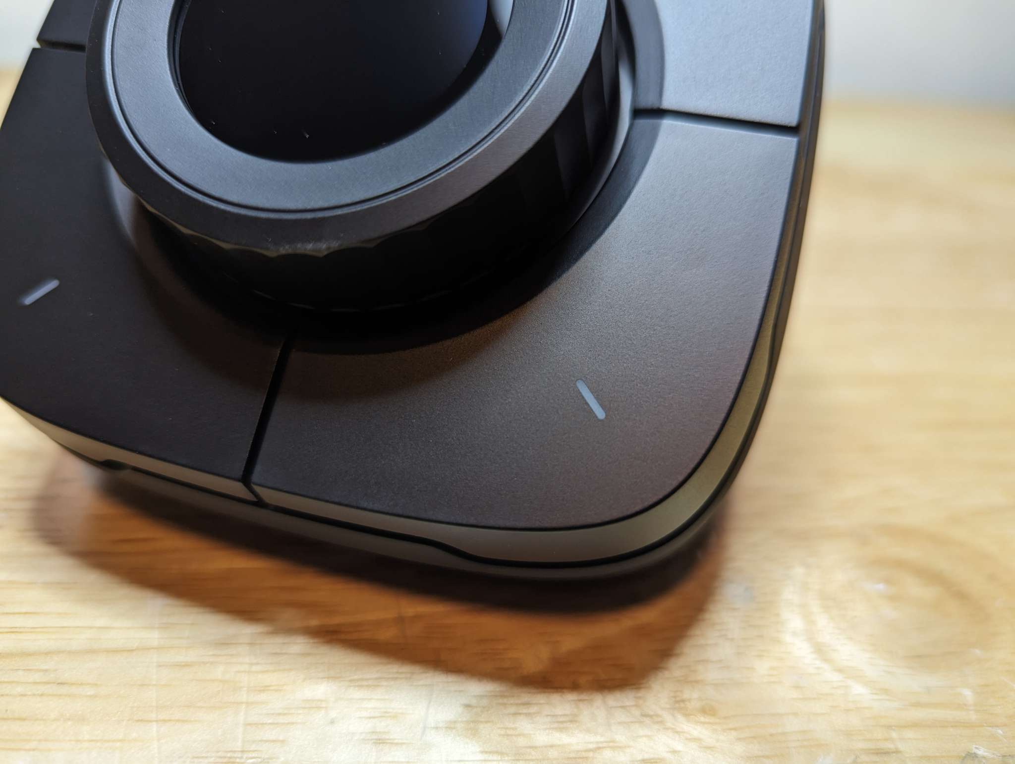 Cololight Colo Play Desktop Controller review - A cool accessory for ...