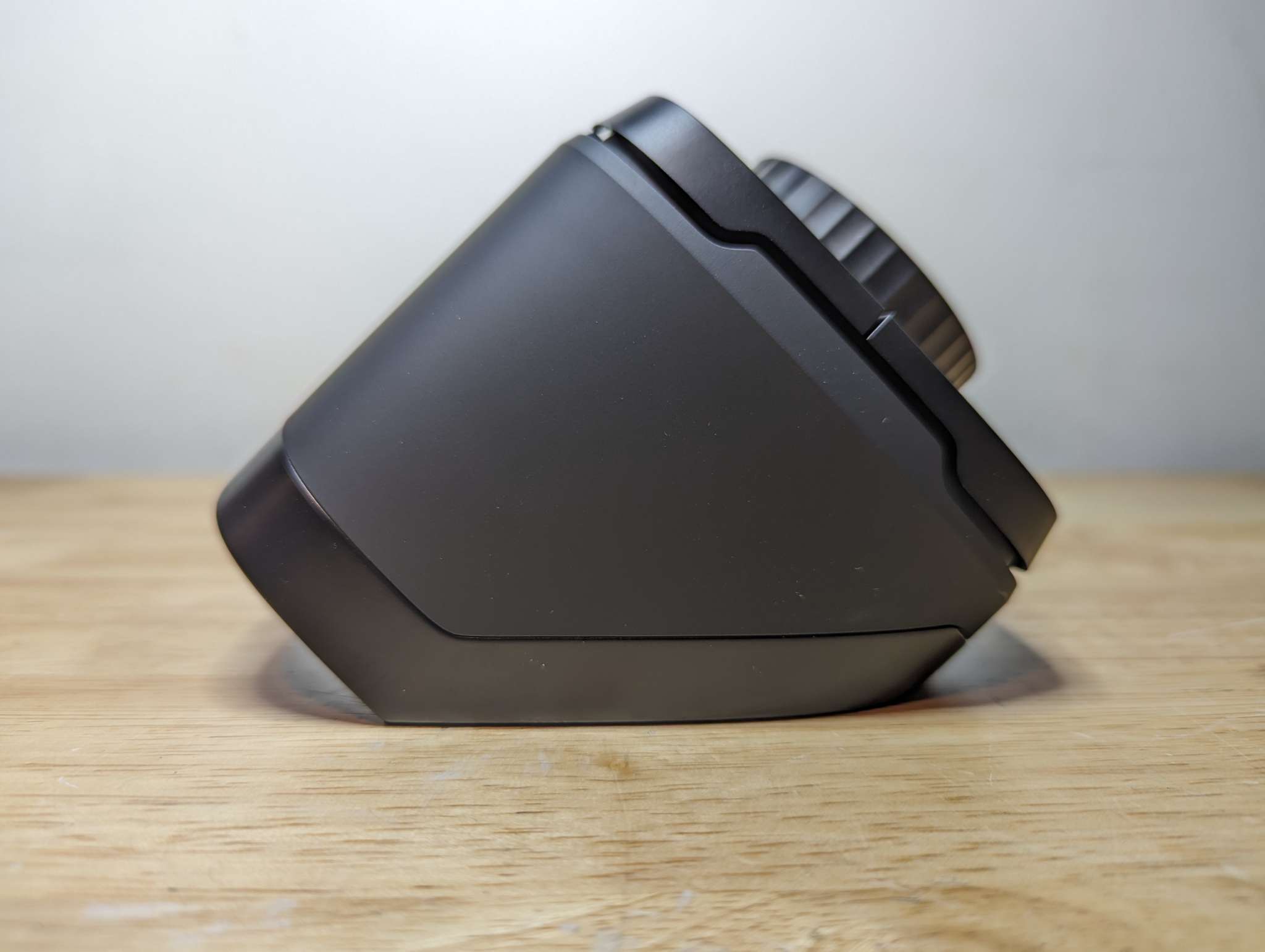 Cololight Colo Play Desktop Controller review - A cool accessory for ...