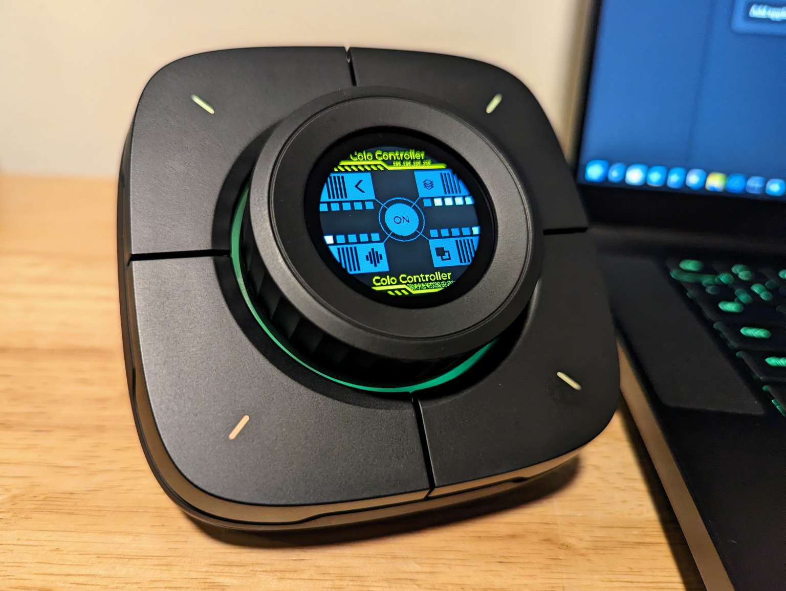 Cololight Colo Play Desktop Controller review - A cool accessory for ...