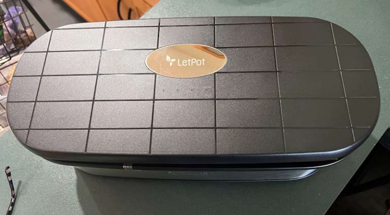 LetPot LPH-SE Hydroponics Growing System review - Grow food without a ...