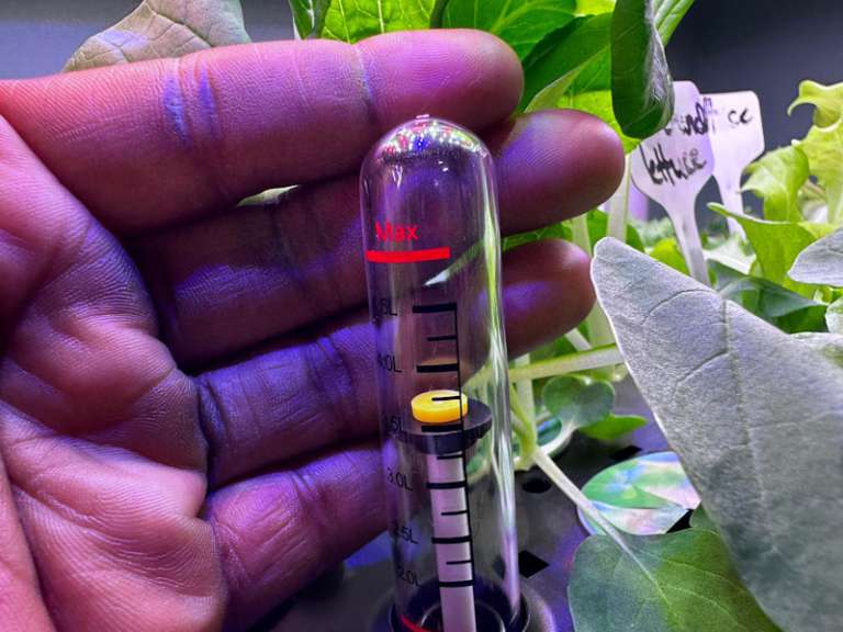 LetPot LPH-SE Hydroponics Growing System review - Grow food without a ...