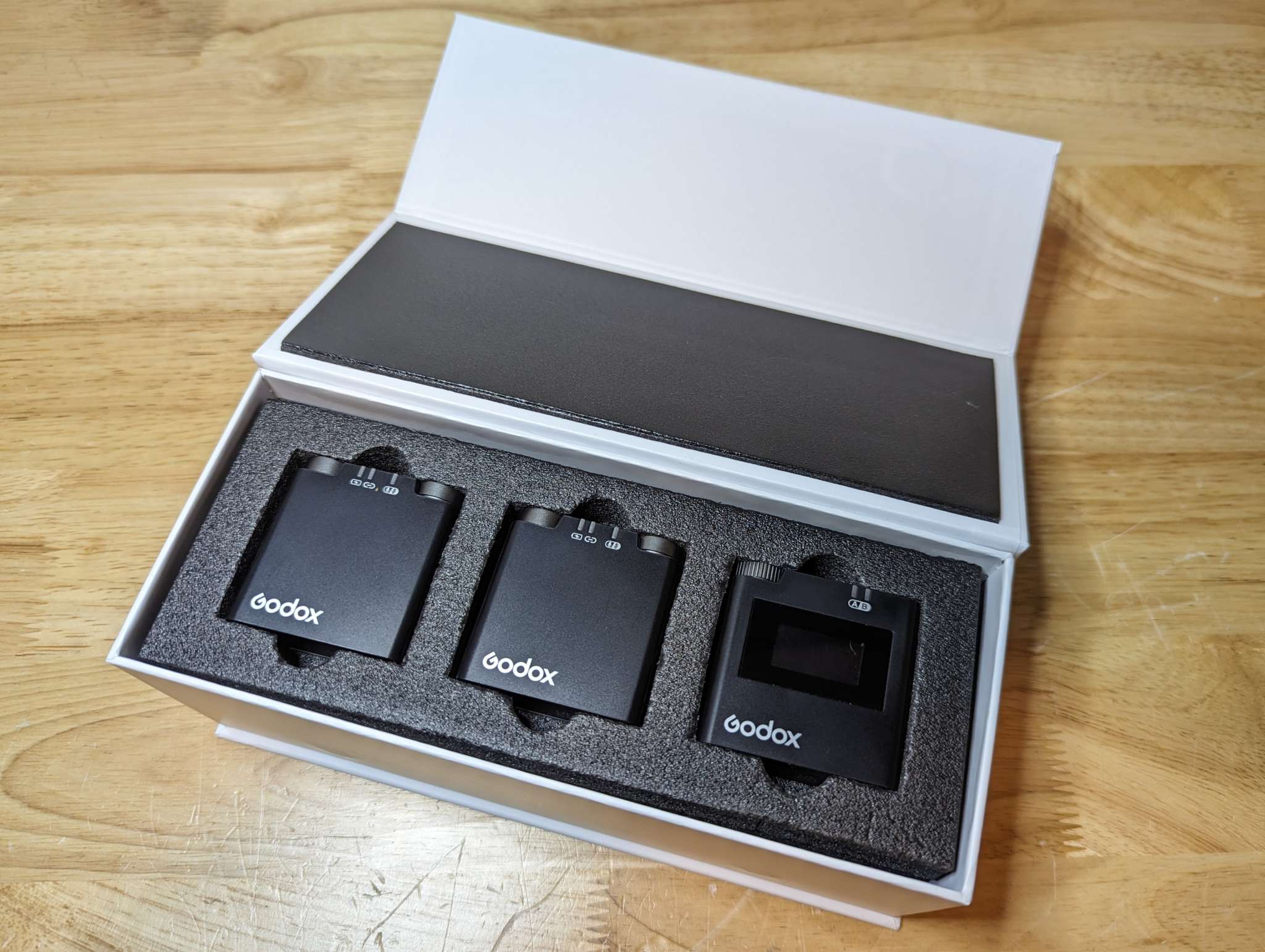 Godox Virso S M2 2.4GHz Wireless Microphone System review - Record ...