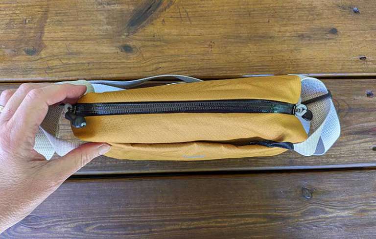 Bellroy Lite Sling Mini sling bag review - I love this minimalist bag ...