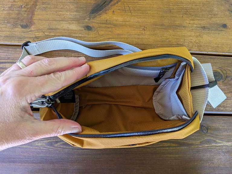 Bellroy Lite Sling Mini sling bag review - I love this minimalist bag ...