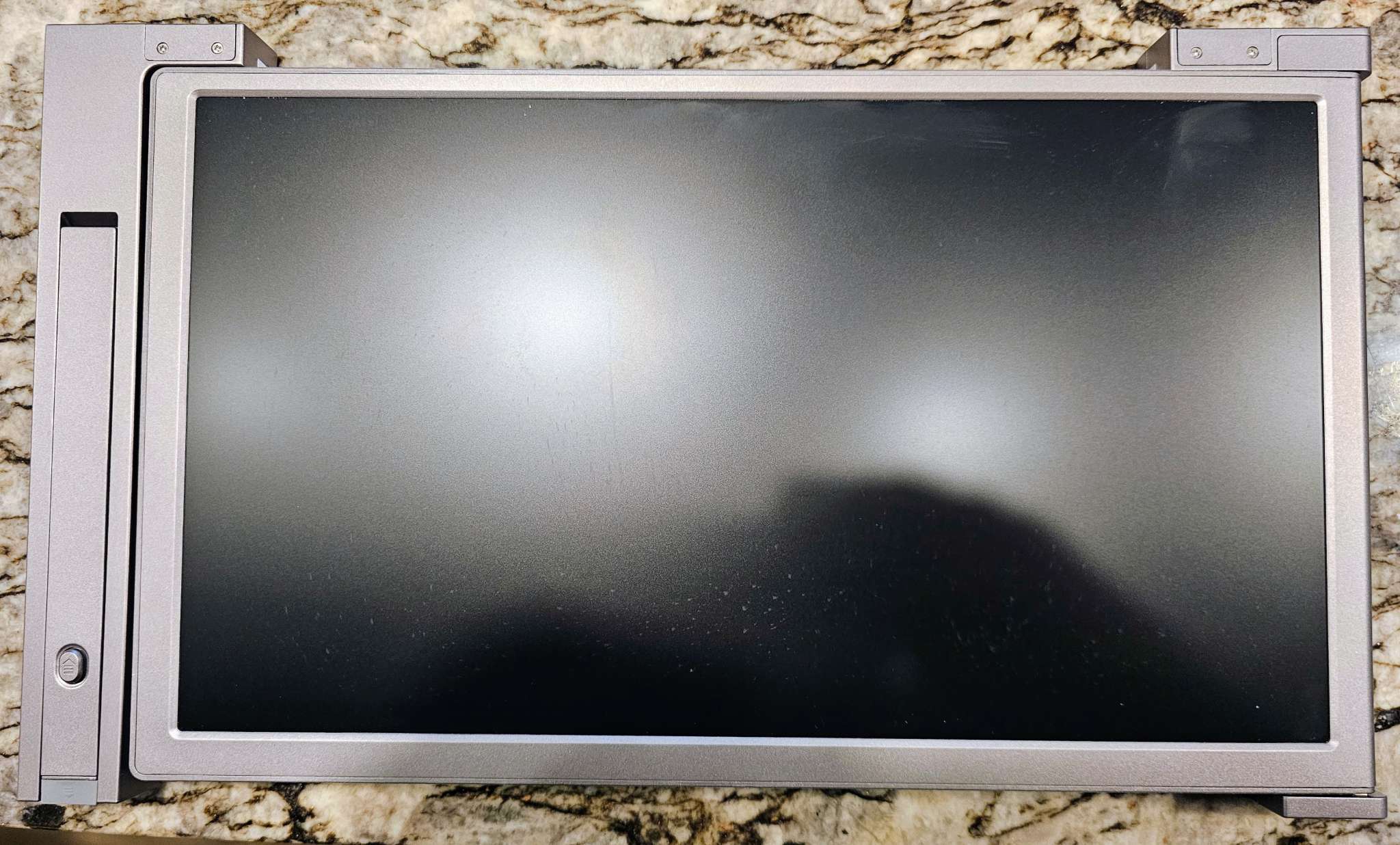 Limink S20 portable tri-screen monitor review - Less is more and still ...