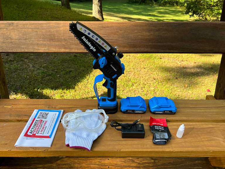 Sainlogic electric mini chainsaw review - Go Leatherface on your trees ...