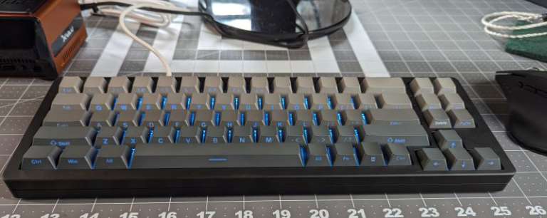 Womier S-K71 68% Aluminum Tri-Mode Gasket Mechanical Keyboard review ...