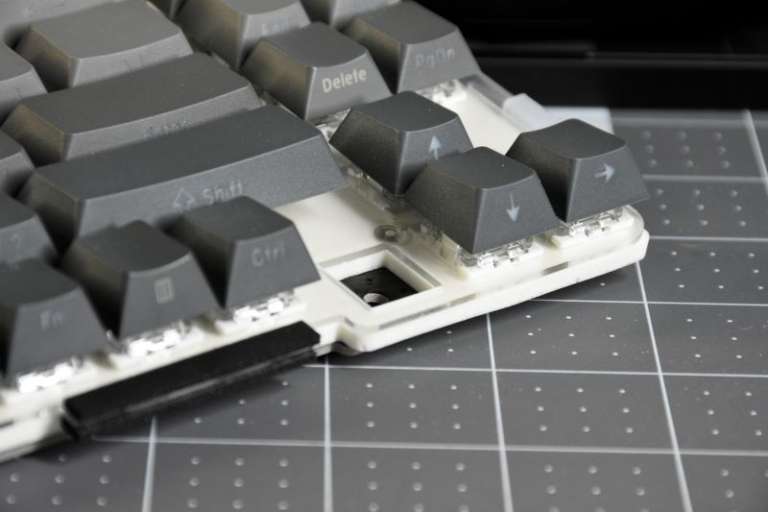Womier S-K71 68% Aluminum Tri-Mode Gasket Mechanical Keyboard review ...
