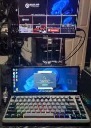 Kwumsy K3 Touch-Expanding Screen Keyboard review - a mechanical ...