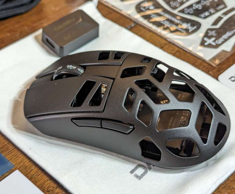 Dareu A950 Pro Magnesium Alloy Mouse review - the new mighty mouse with ...