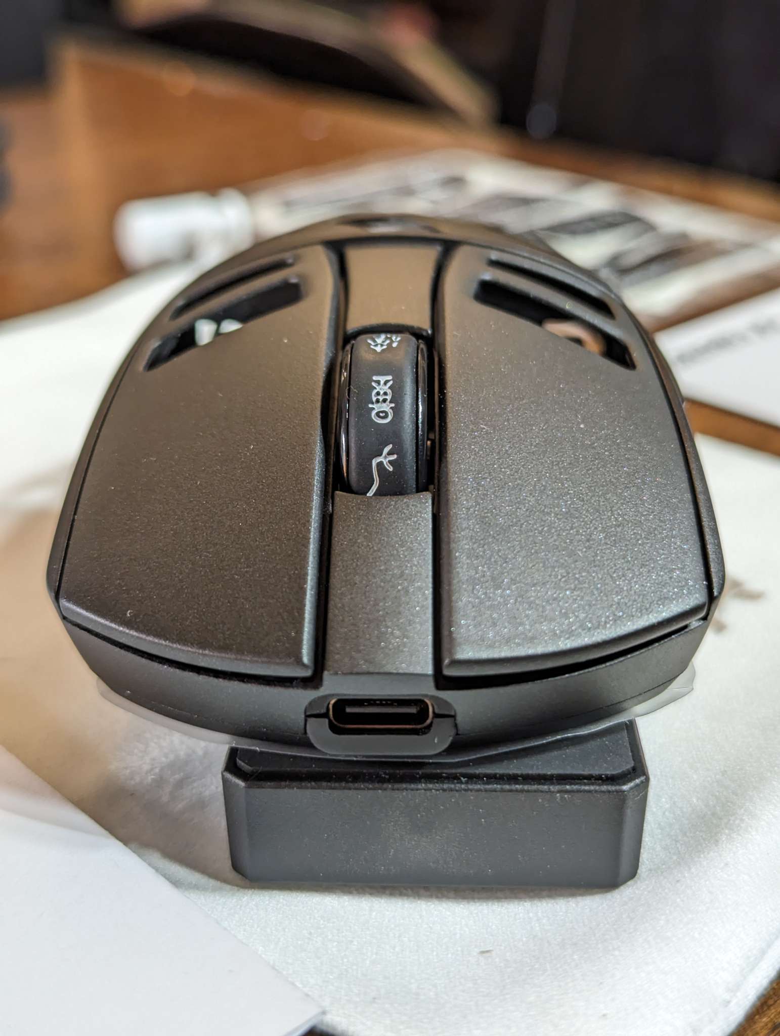 Dareu A950 Pro Magnesium Alloy Mouse review - the new mighty mouse with ...