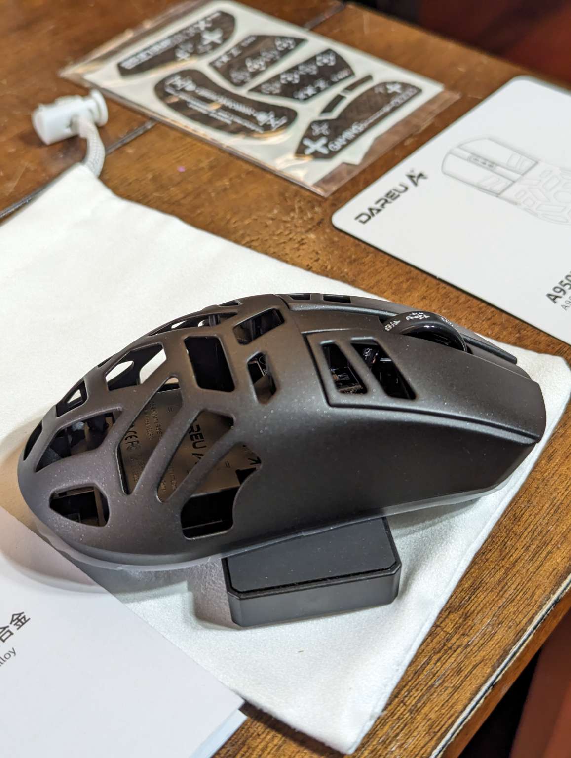 Dareu A950 Pro Magnesium Alloy Mouse review - the new mighty mouse with ...