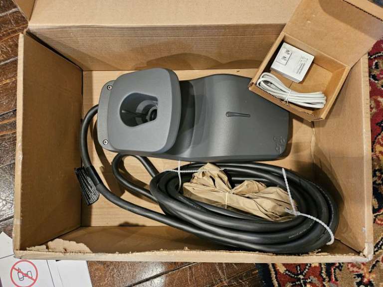 FLO Home X5 Electric Vehicle Charger review - The Gadgeteer