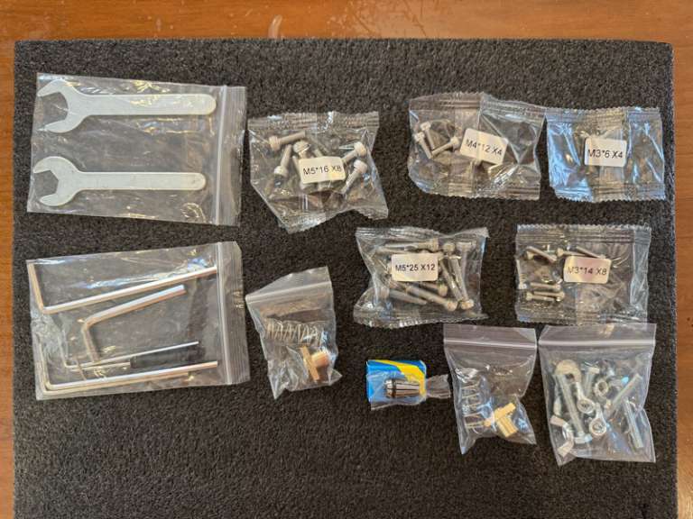 Monoprice 44220 Benchtop CNC Router Kit review - DIY engraving - The ...