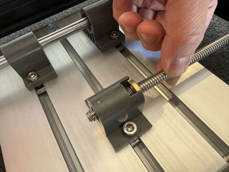 Monoprice 44220 Benchtop CNC Router Kit review - DIY engraving - The ...