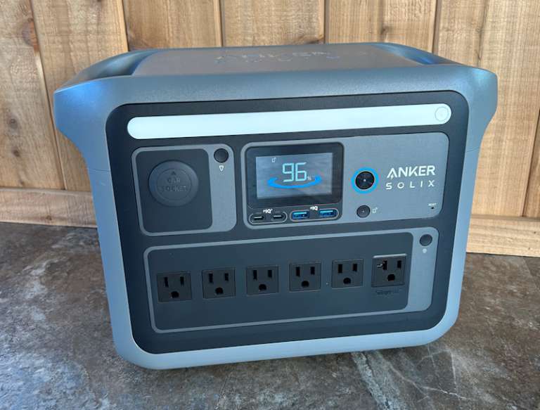 Anker SOLIX C1000 Portable Power Station review - Compact but mighty on ...