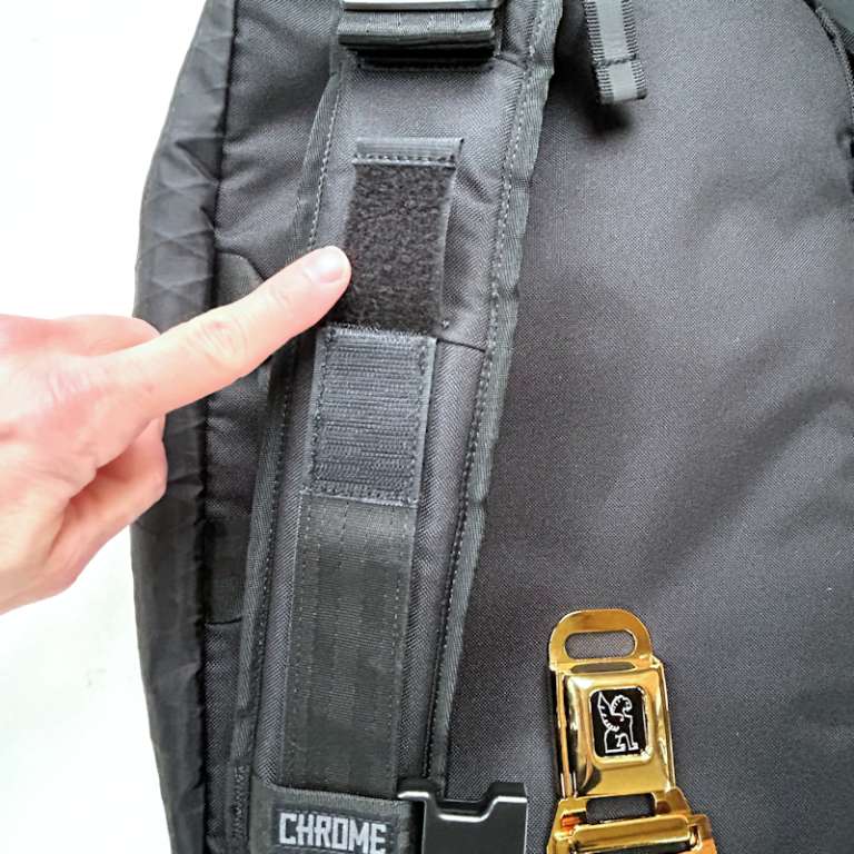 Chrome Industries Kadet Max crossbody sling bag review - Customizable ...