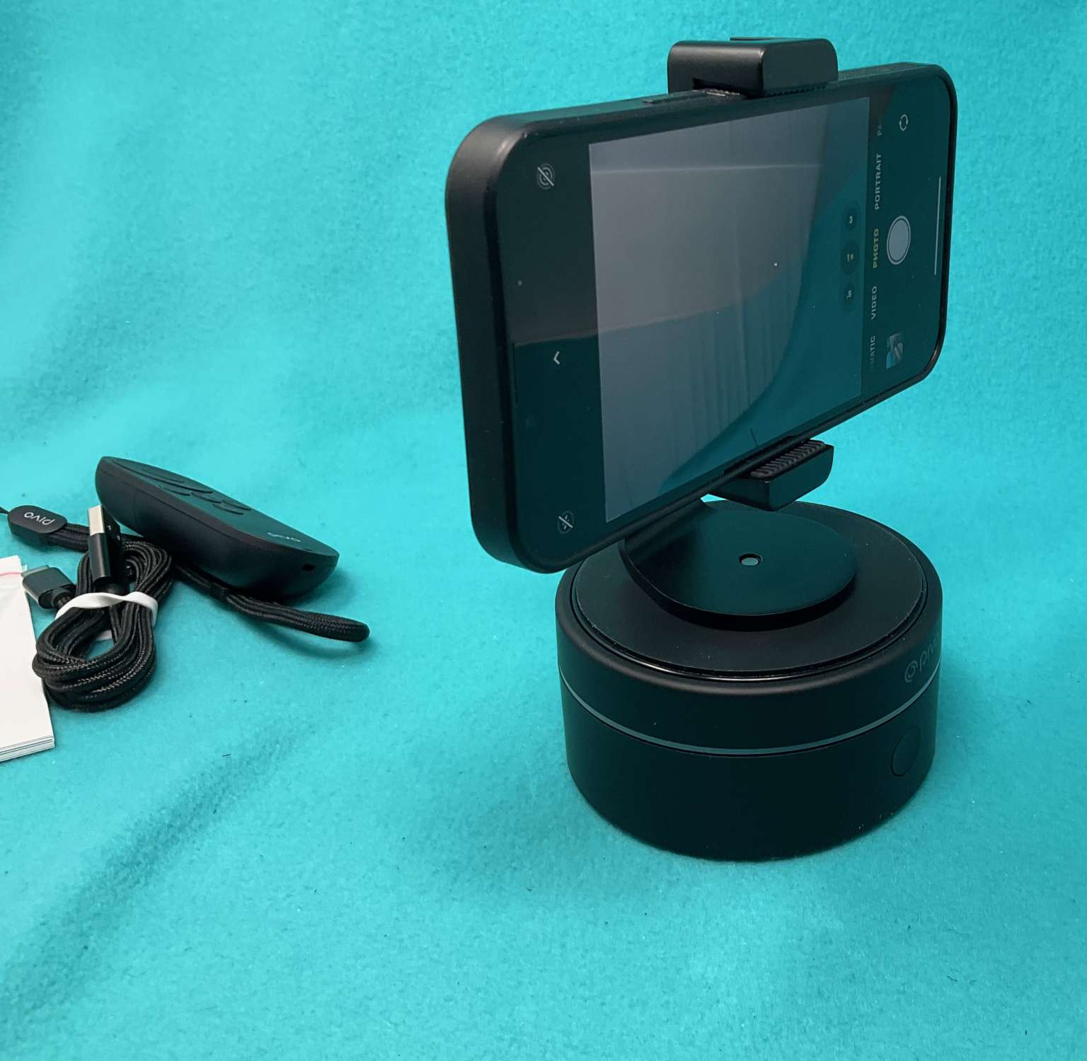 Pivo Max smart gimbal review - AI powered video capture - The Gadgeteer