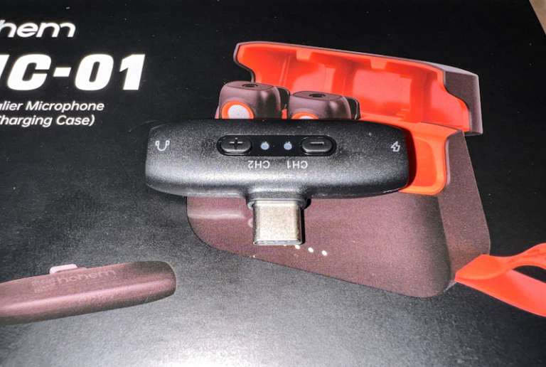 Hohem MIC-01 wireless lavalier microphone kit review - The Gadgeteer