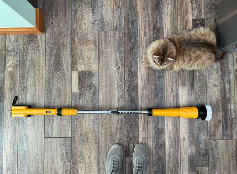 qimedo 1200 RPM electric spin scrubber review - The Gadgeteer