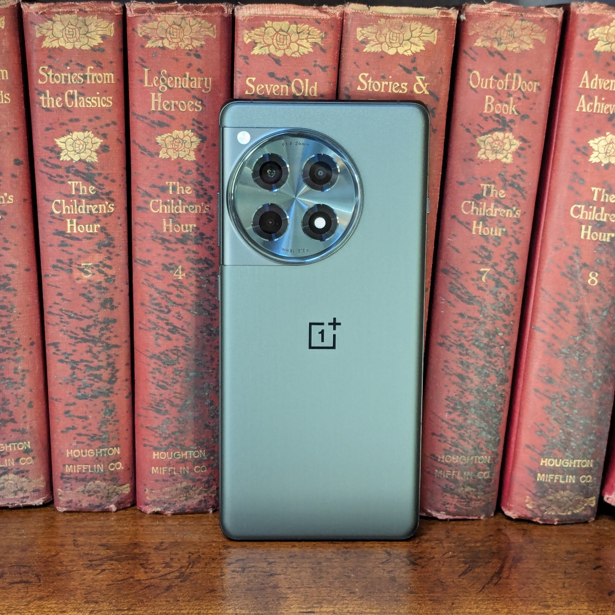 OnePlus 12R Smartphone review - Hot on the heels of flagships - The ...