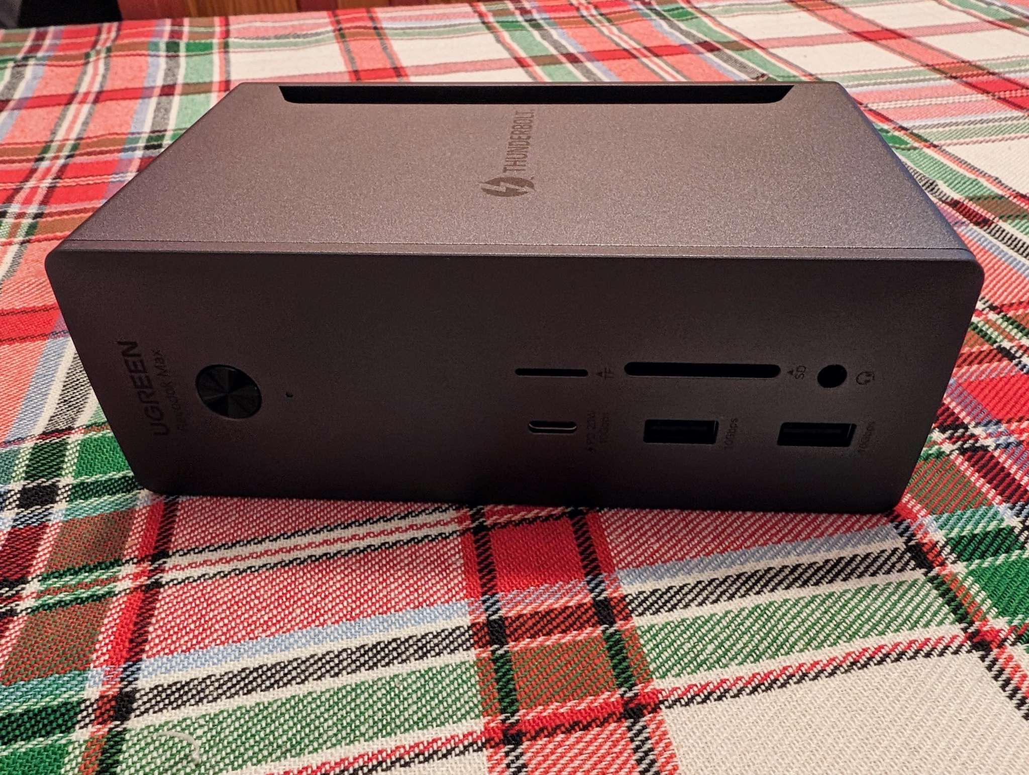 UGREEN Revodok Max 213 Thunderbolt 4 Dock review - A powerful ...