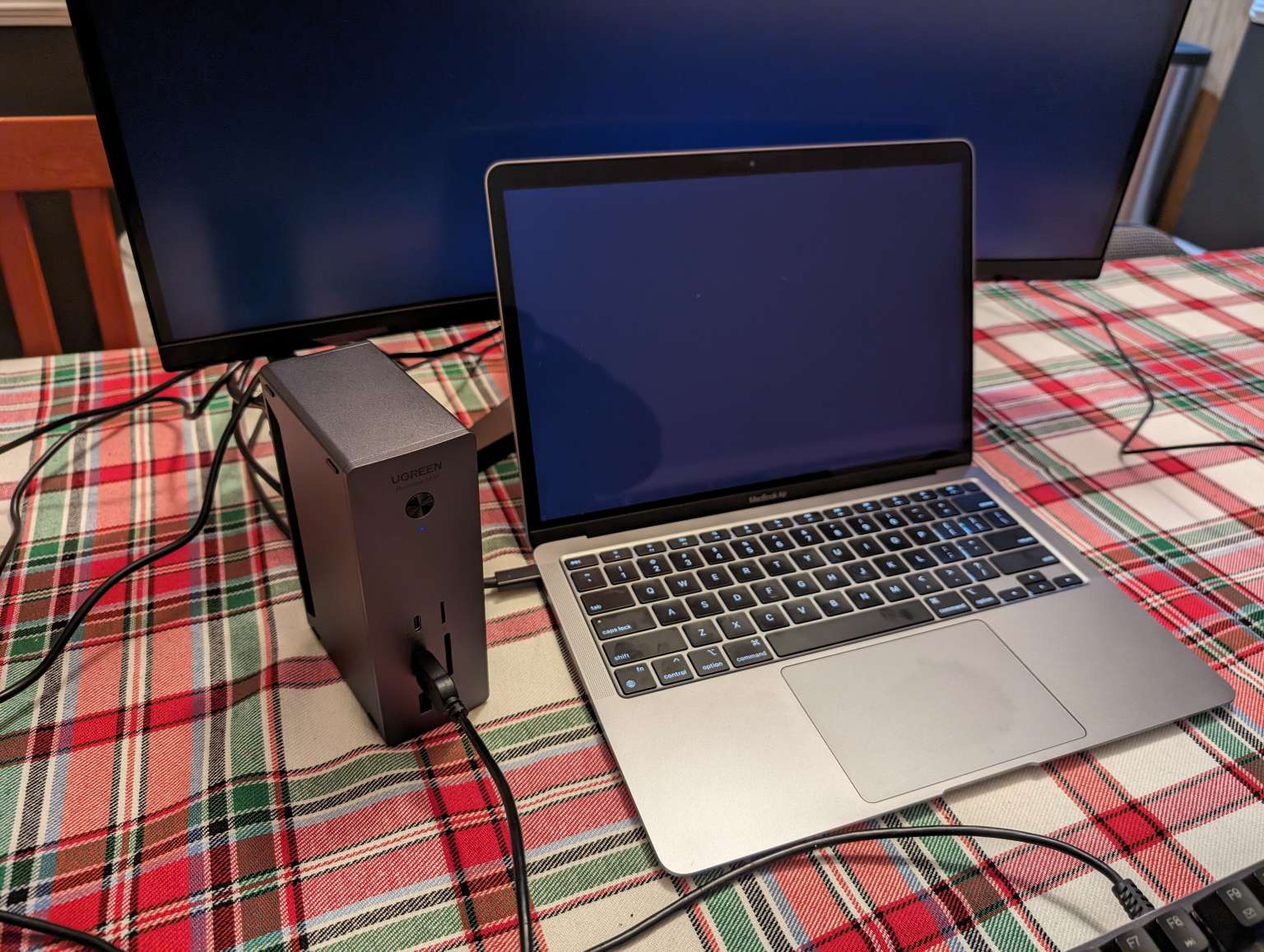 UGREEN Revodok Max 213 Thunderbolt 4 Dock review - A powerful ...