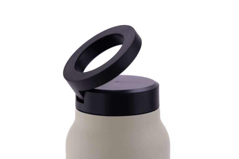 Ringo Tripod water bottle review - It's perfect - The Gadgeteer