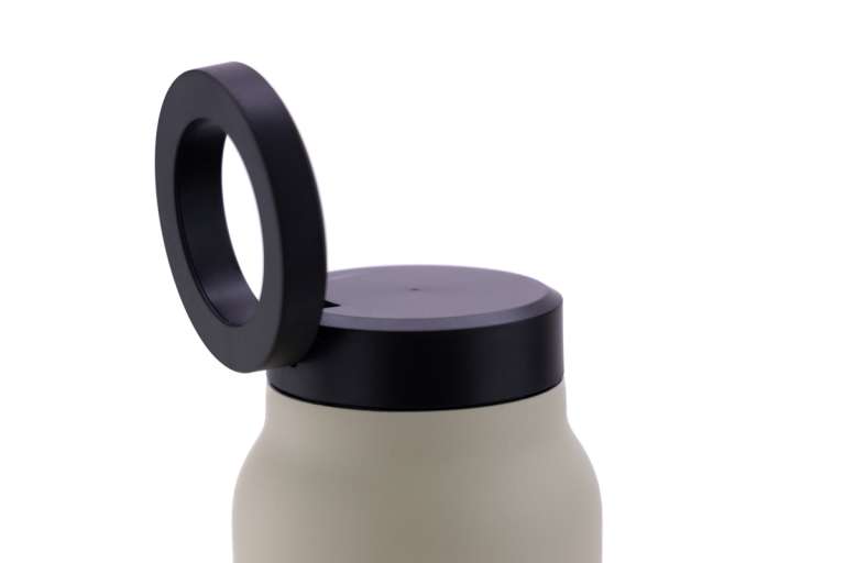 Ringo Tripod water bottle review - It's perfect - The Gadgeteer