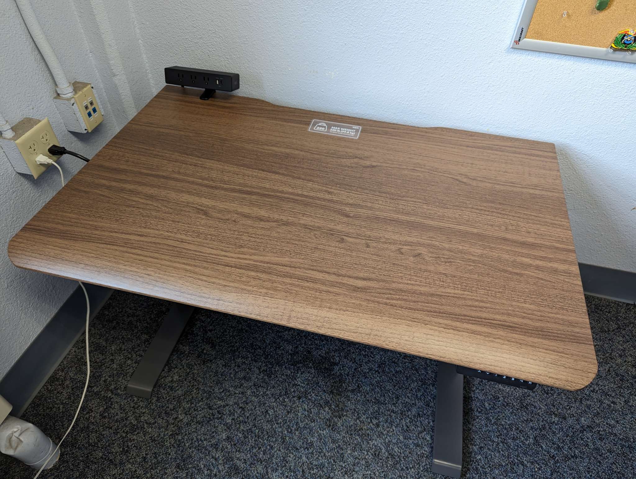 Vari Electric Standing Desk with ComfortEdge 48"x30" review - Still the ...