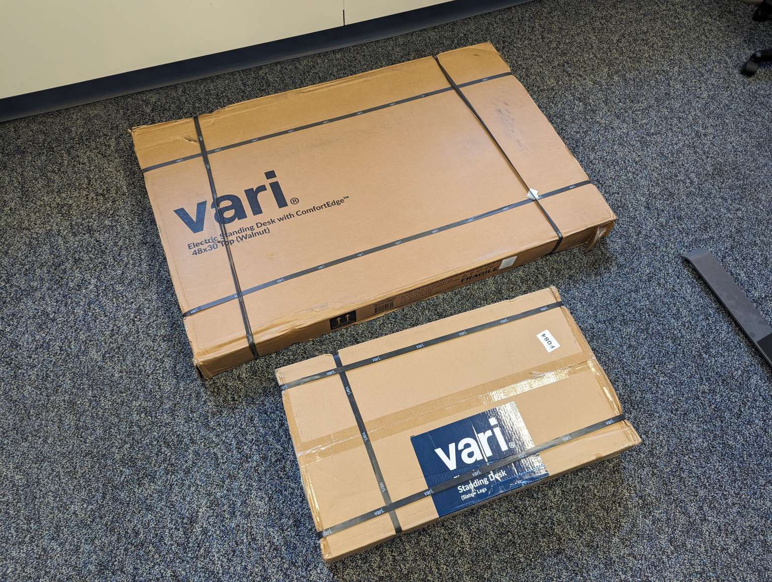 Vari Electric Standing Desk with ComfortEdge 48"x30" review - Still the ...