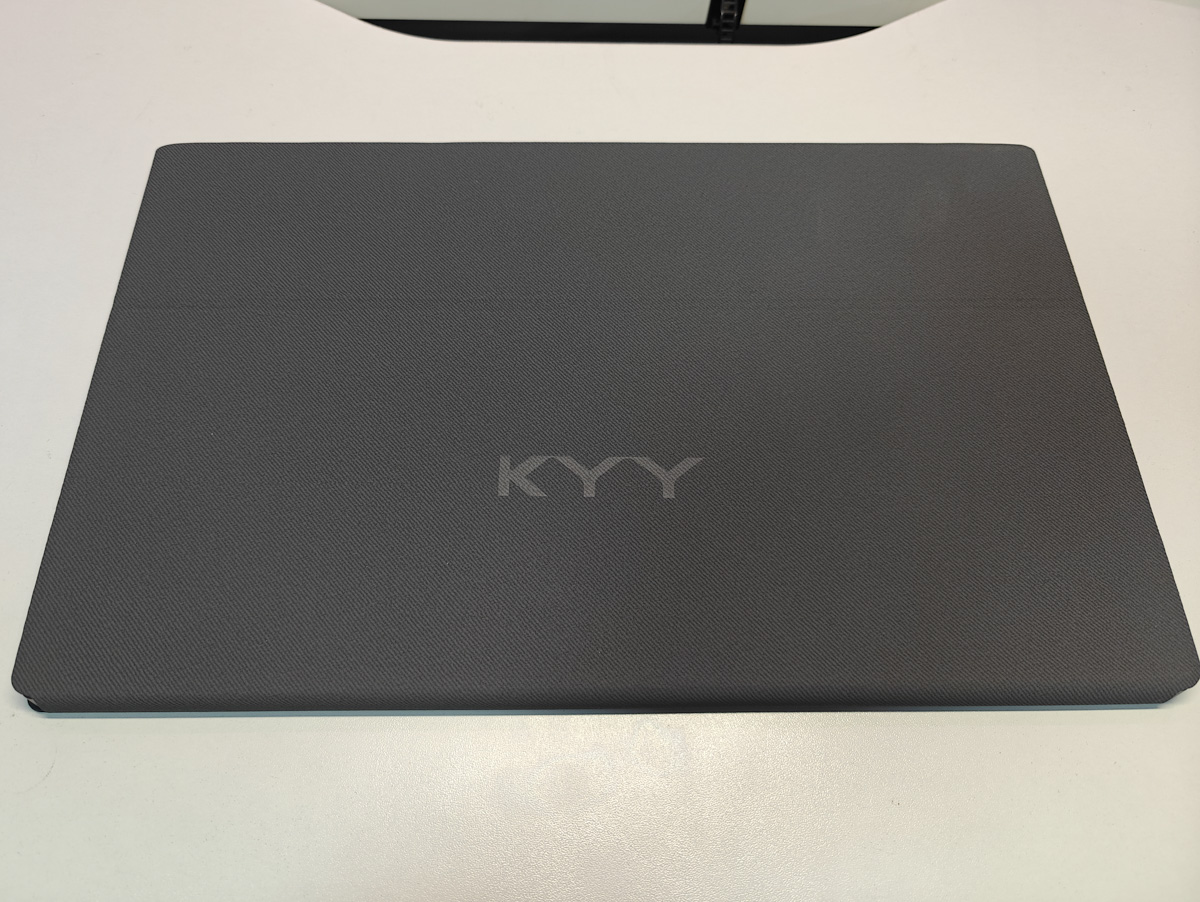 KYY 15.6'' 3840x2160 4K UHD USB-C portable monitor review - a nice 4k ...