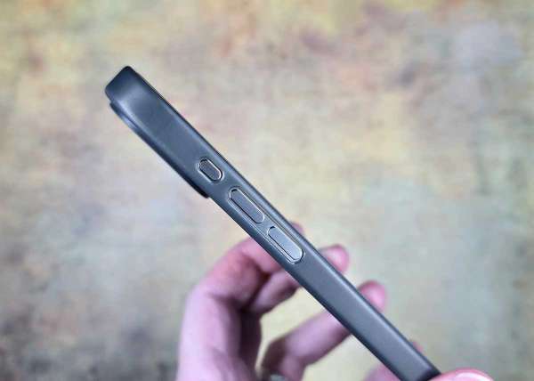 NOMAD Super Slim iPhone case review - The Gadgeteer