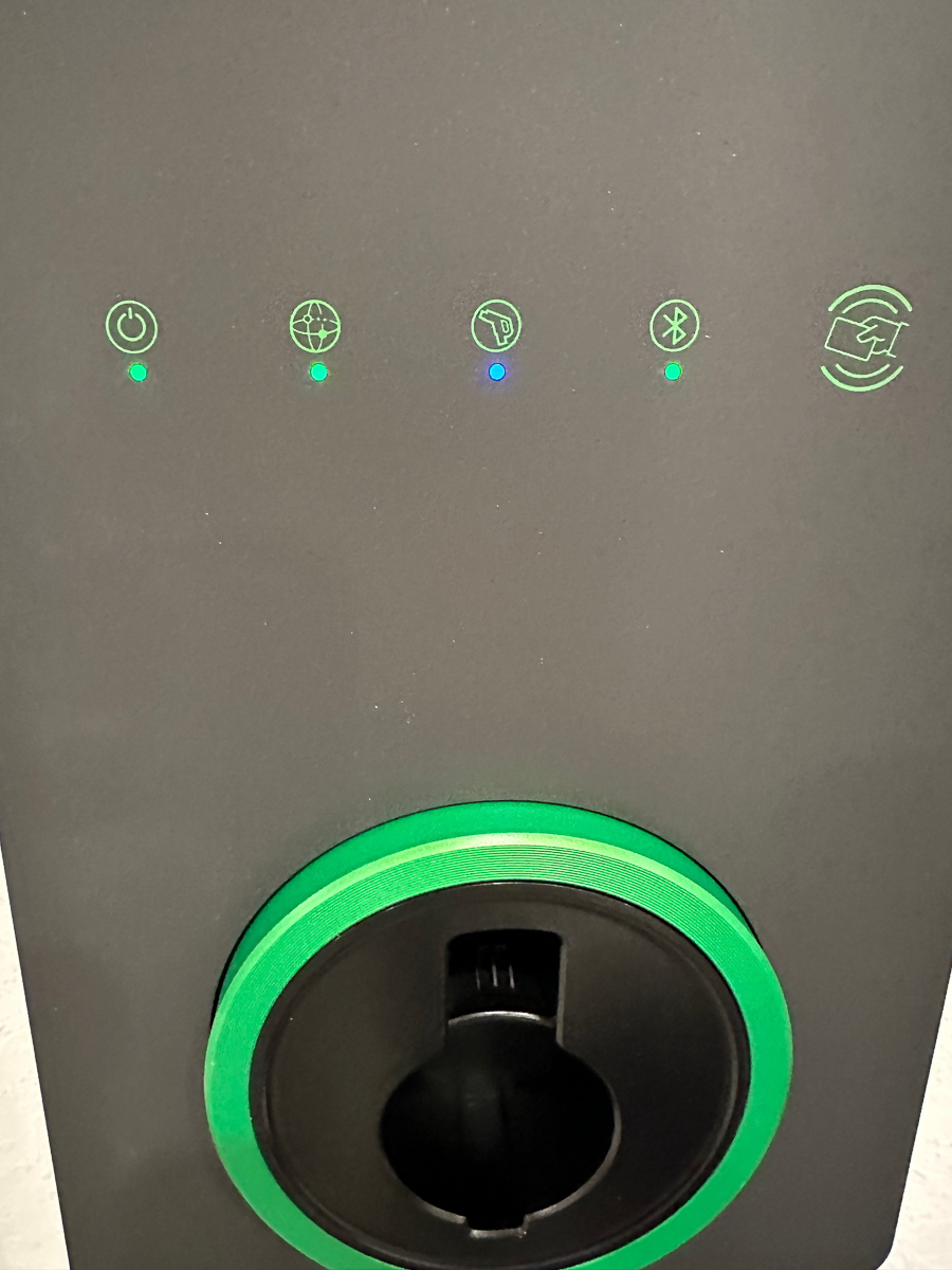 Autel MaxiCharger AC Lite Home 40A EV Charger review - The Gadgeteer