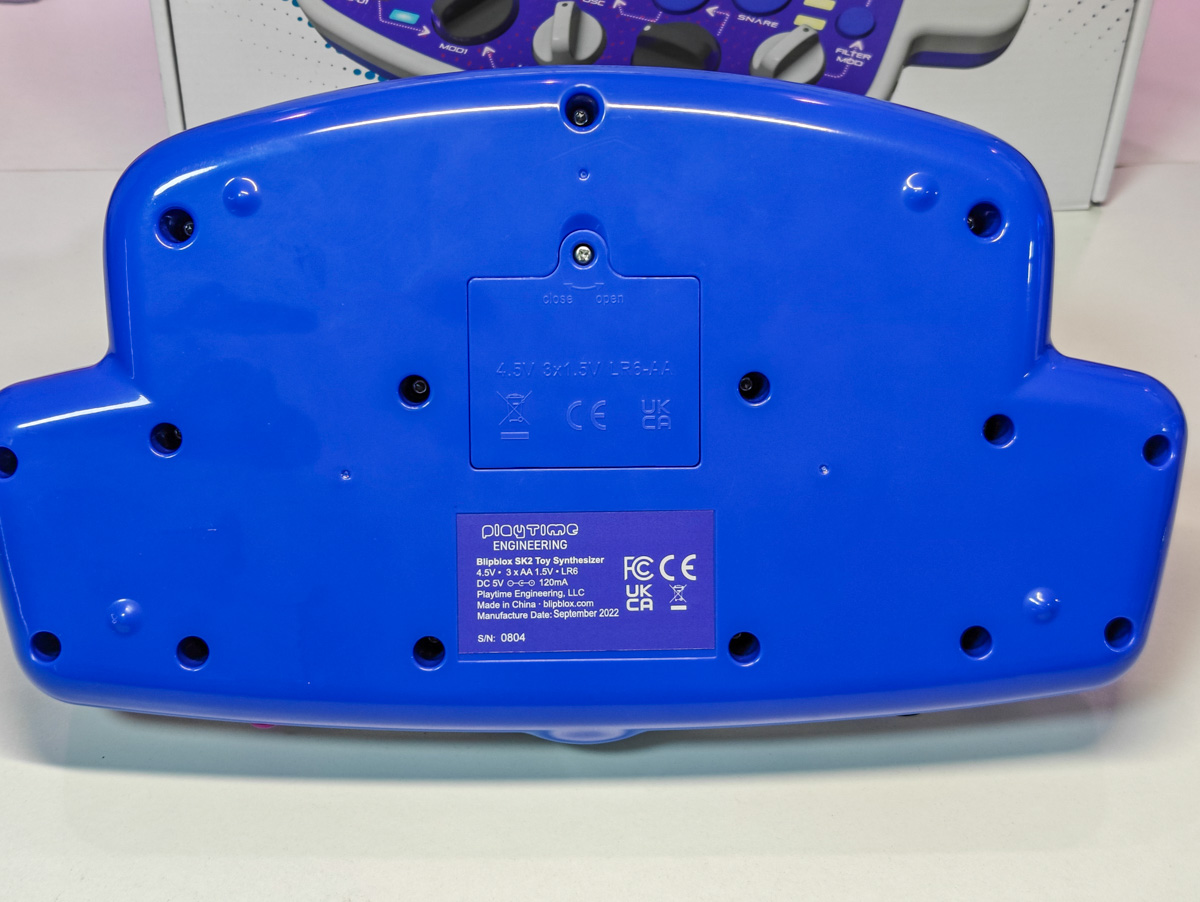 Blipblox SK2 synthesizer review - electronic music fun for kids and ...