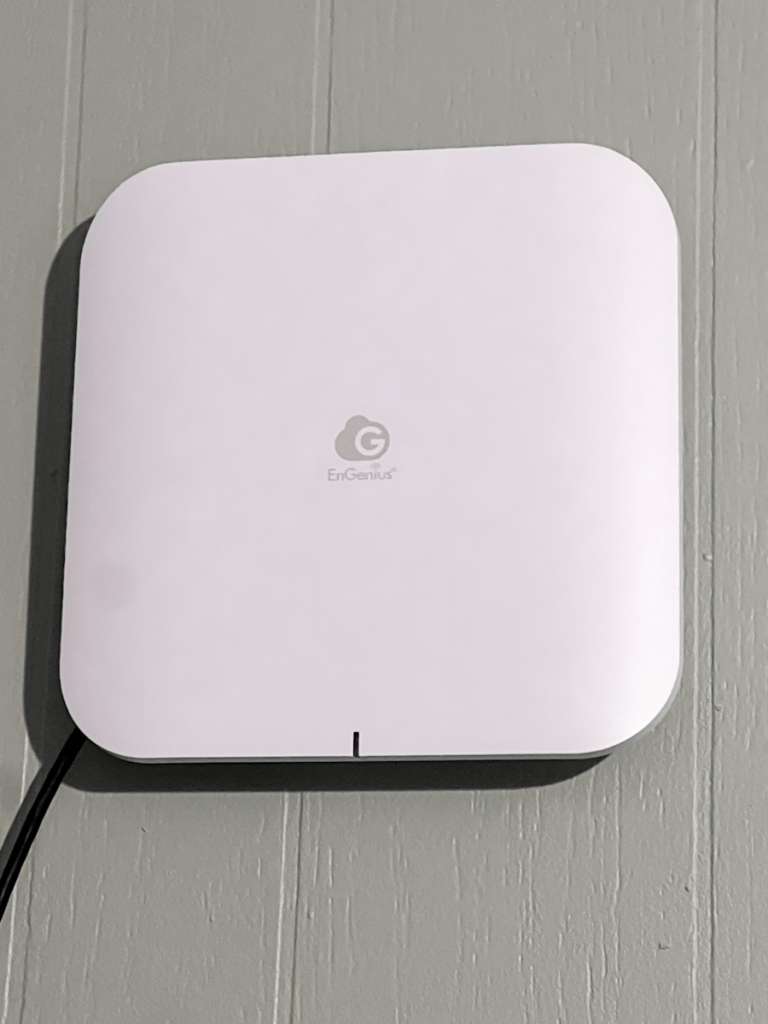 EnGenius ECW536 Cloud Managed 4x4x4 Indoor Tri-Band WiFi 7 Access Point ...
