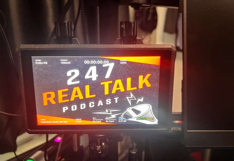 Hollyland Mars M1 Enhanced Monitor review - Enhanced 5.5" wireless ...