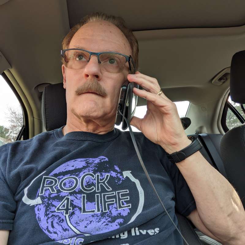 LISEN 4 in 1 Car Charger review - It’s a charger, not a soup can - The ...